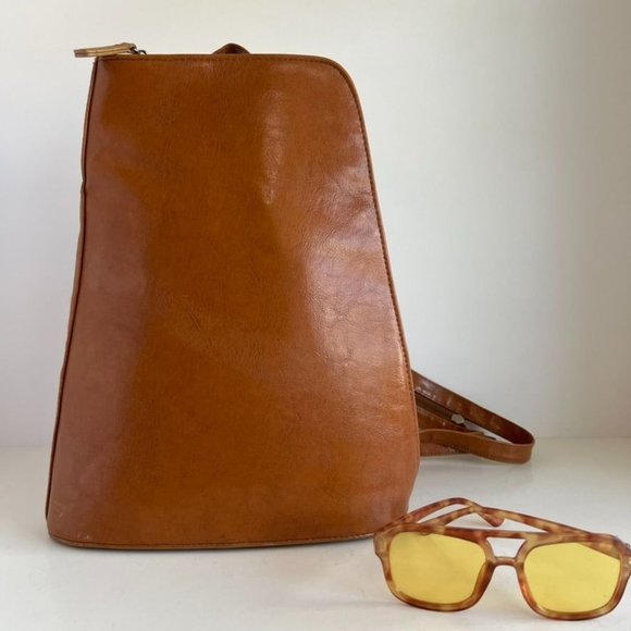 Vintage | Bags | Vintage 9s Tan Structured Leather Tall Rectangle ...
